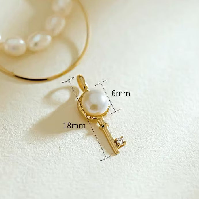 Mini Key Charm | Uno.London | UNO.LONDON